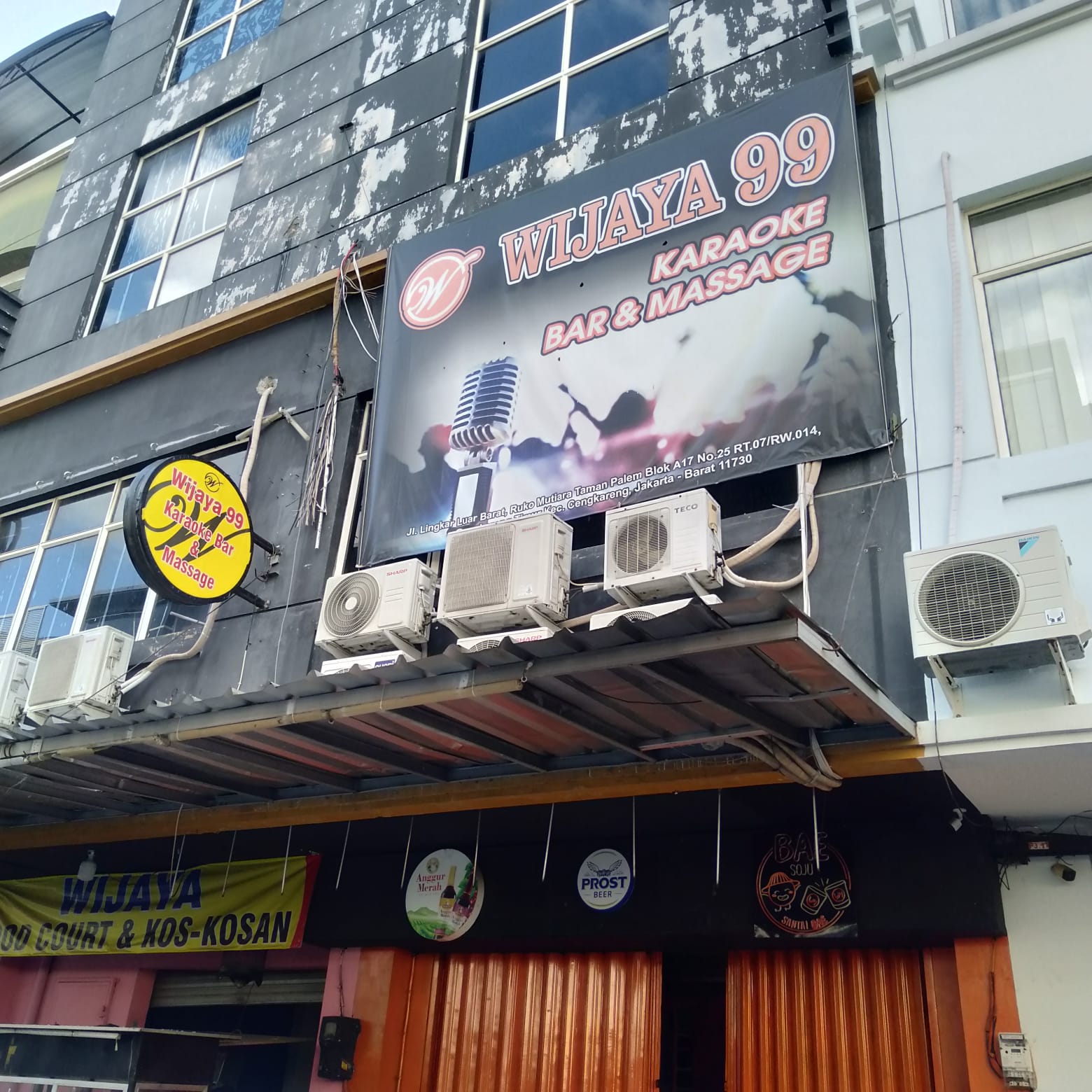 Bekedok di Ruko Mutiara Taman Palem Wijaya 99 Bar & Massage , Diduga Jadi Tempat Esek-Esek. - SKBM